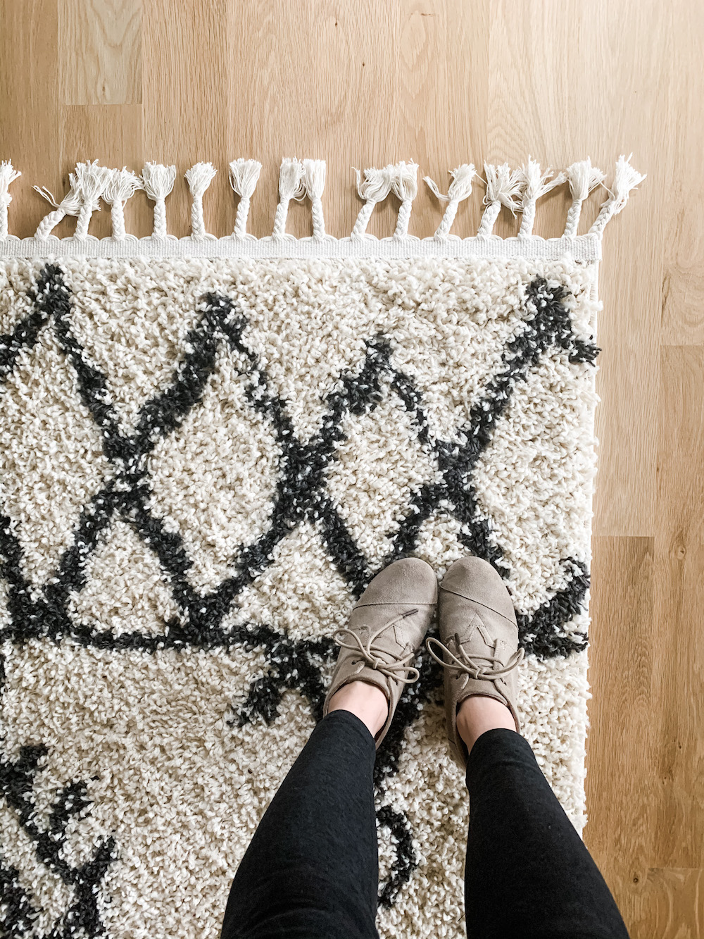 Best Neutral Rugs for Every Room - allisa jacobs